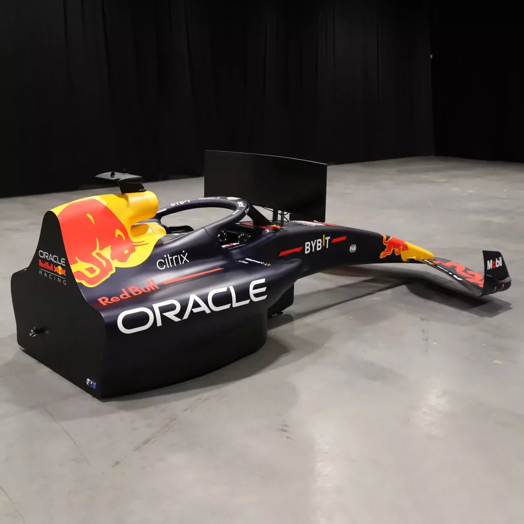 Oracle Red Bull Racing RB18. Un simulador a precio de BMW M3
