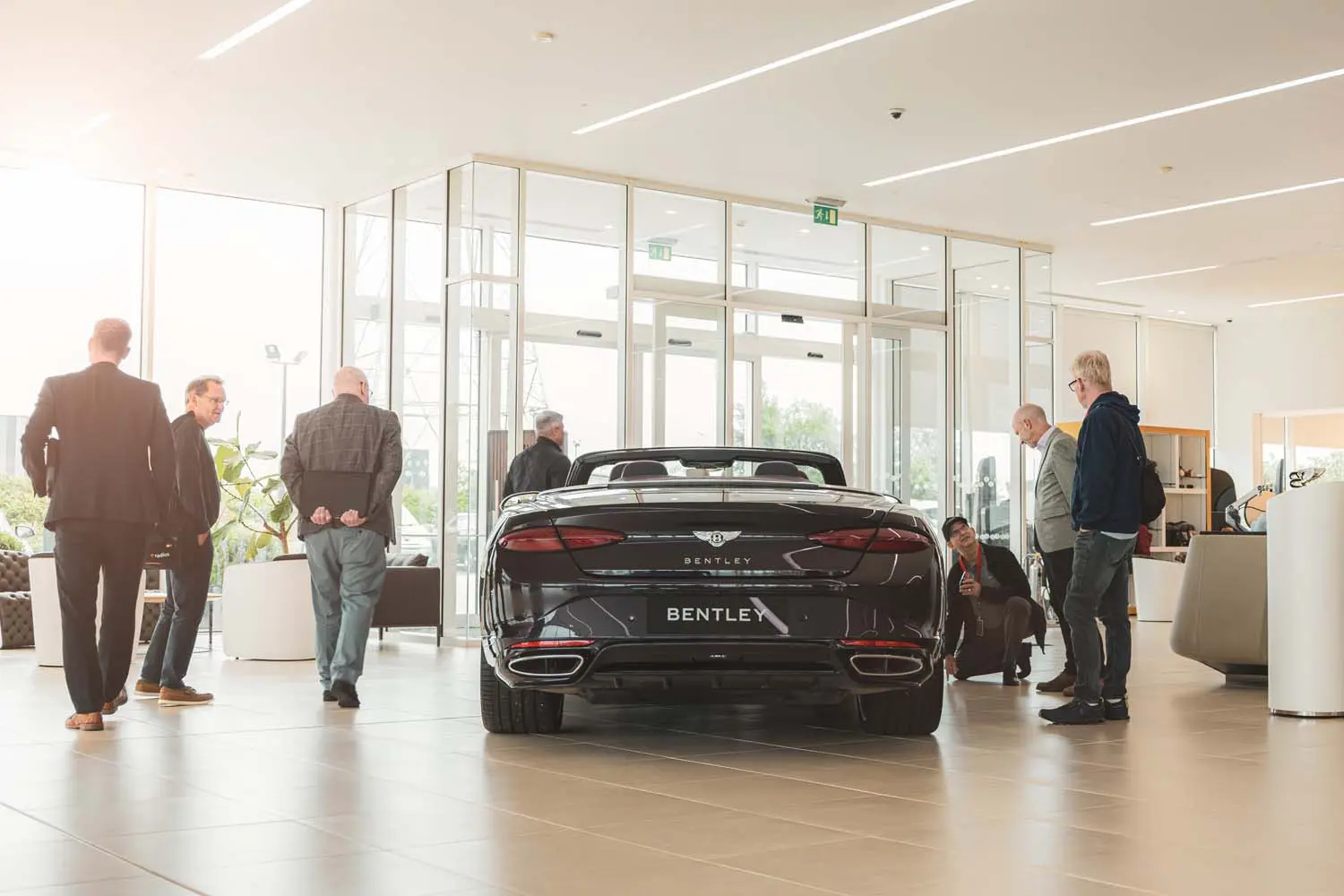 Bentley abre al público su centro de visitantes en Crewe, hasta ahora ...